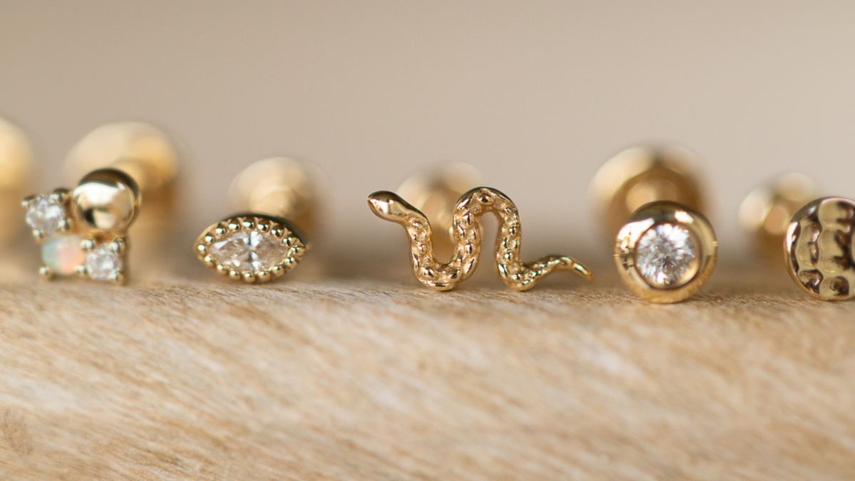 Your Guide to Wearing Flat-Back Piercing Jewellery – Violet Gray Design